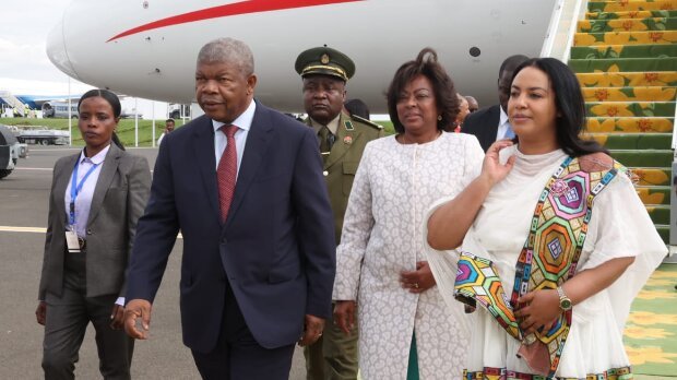 João Lourenço intervém pela paz entre Rwanda e RDC em Cimeira da União ... João Lourenço intervém pela paz entre Rwanda e RDC em Cimeira da União ...