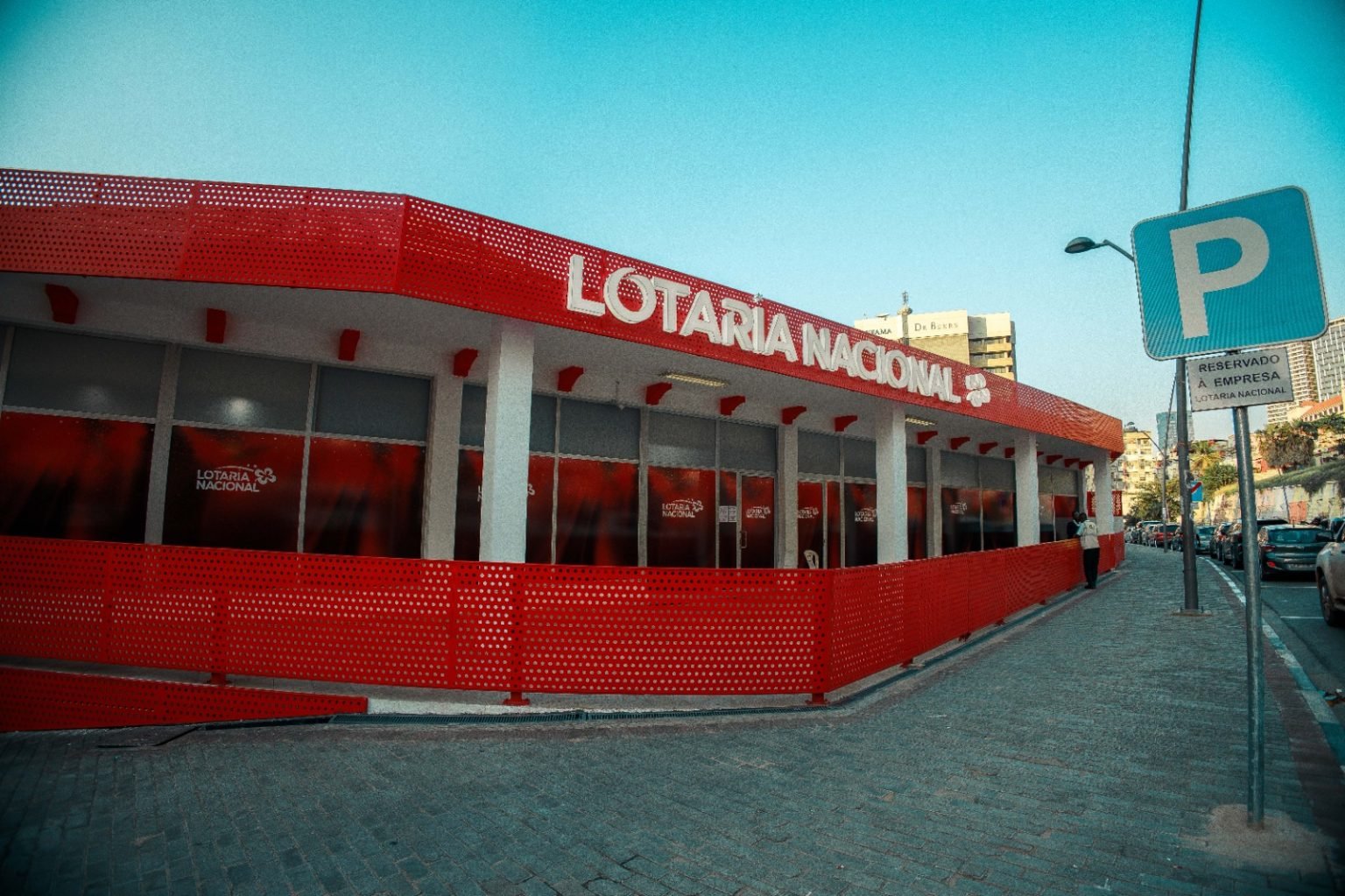 Lotaria Nacional de Angola Lança 20 Mil Empregos em Luanda - Diário dos ...