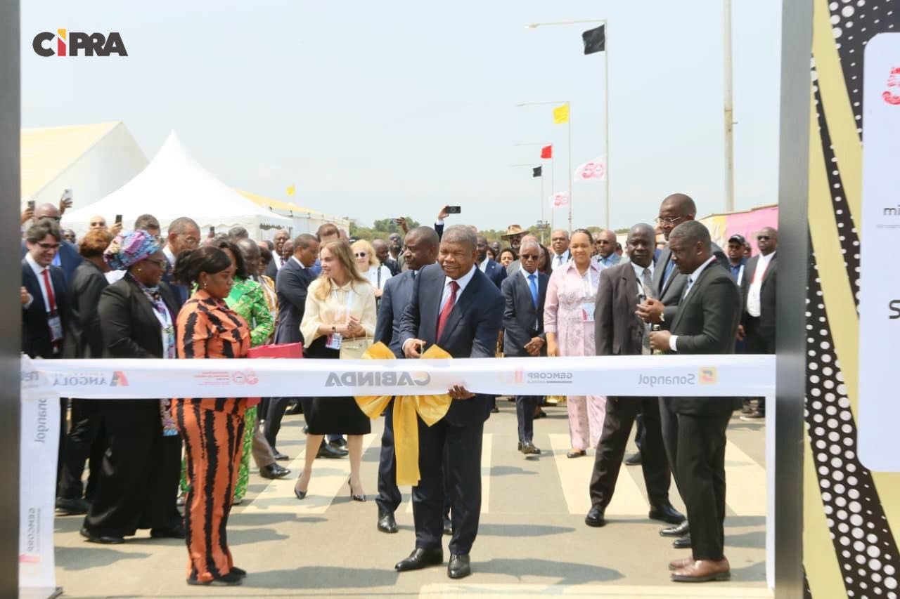 Presidente João Lourenço Inaugura Primeira Refinaria de Angola ...